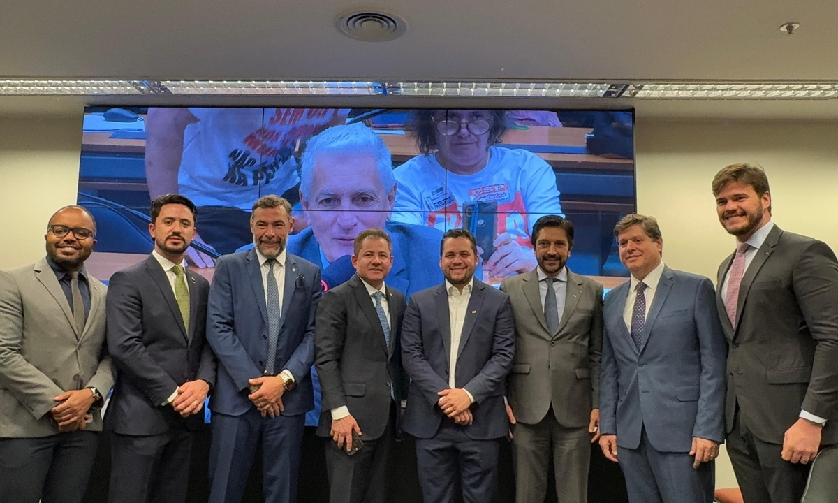 Gilvan comemora aprovação da PEC 66 como conquista histórica dos ...