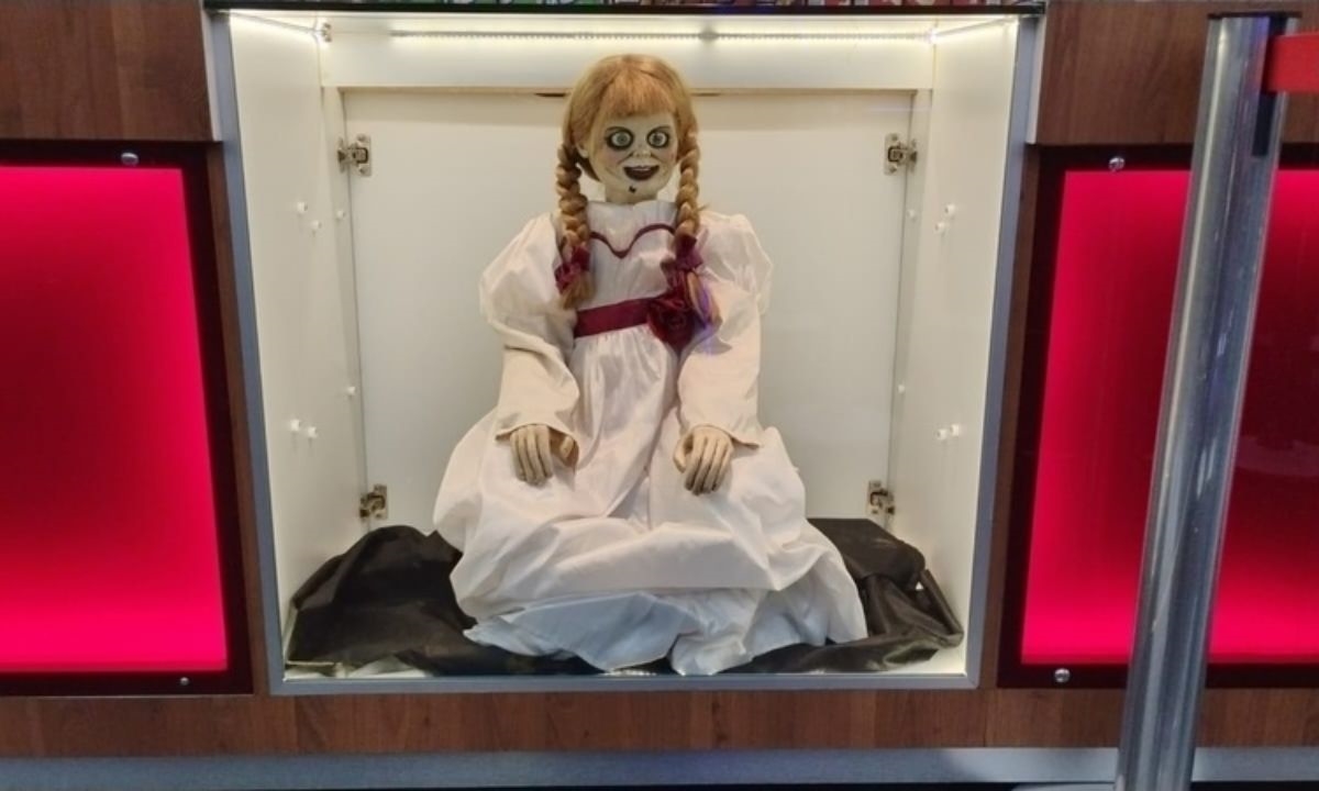Boneca Annabelle original chega a Mauá em exposição gratuita - 18/09 ...